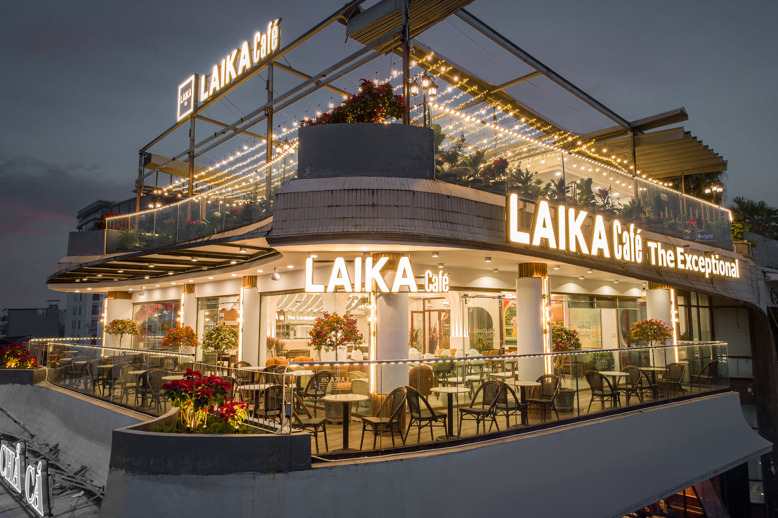 Laika Cafe - Địa điểm check-in siêu sang chảnh của giới trẻ
